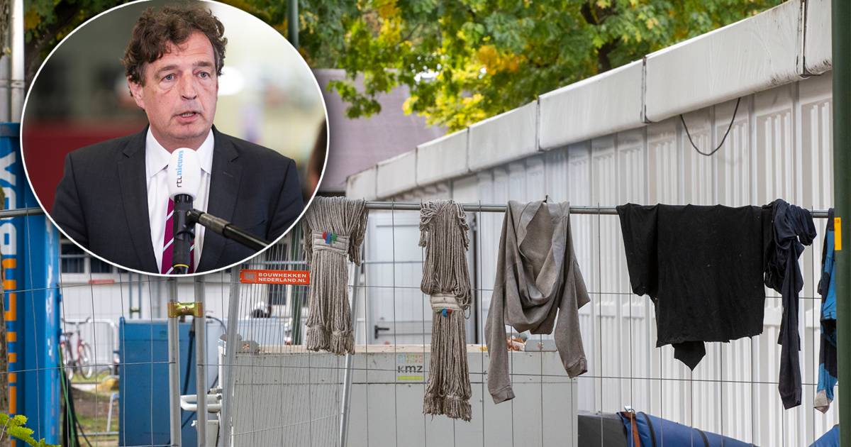 Frustratie bij gemeenten: het ene ministerie wil vluchtelingen weg uit ... Frustratie bij gemeenten: het ene ministerie wil vluchtelingen weg uit ...