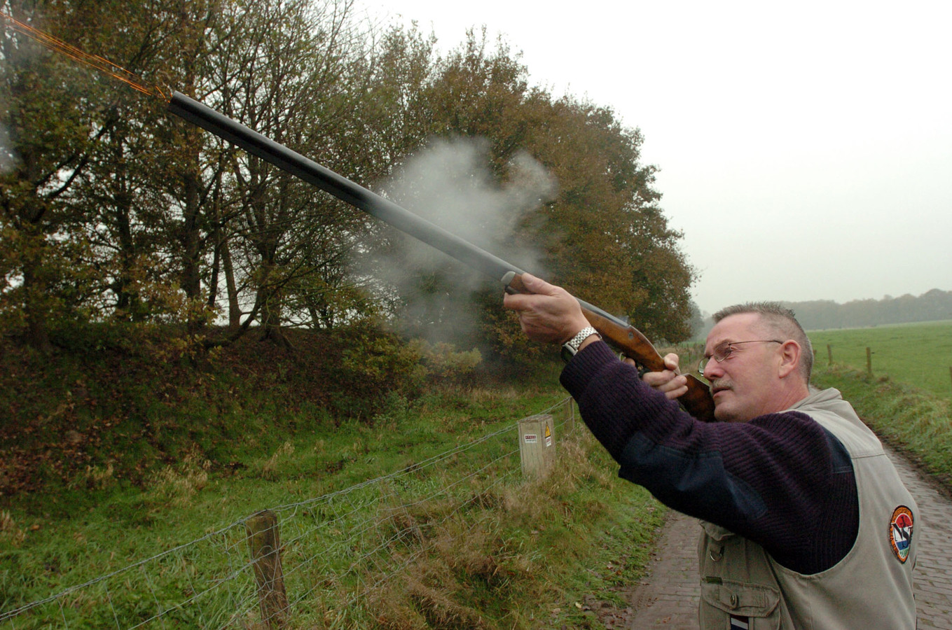 Kinderen afgeraden te spelen op Bornia om lood in bodem | Foto | AD.nl