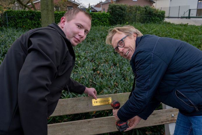 Met ‘Ik zie je'- bankjes wil Woensdrecht zelfdoding uit taboesfeer ...
