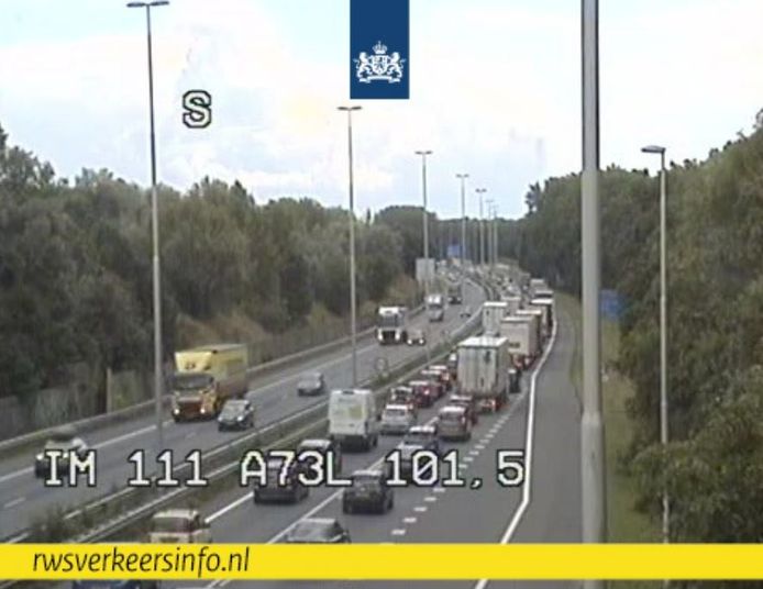 Ongeval op A73 bij Nijmegen-Dukenburg: rijstrook weer open, file neemt af | Nijmegen ...