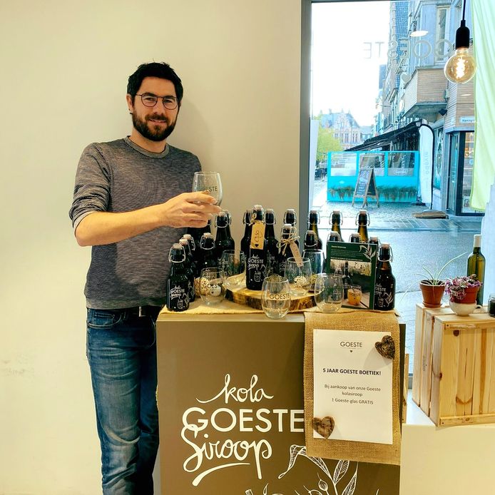 Goeste maakt huisgemaakte kola: “Alle ingrediënten zijn van biologisch oorsprong” | Poperinge ...