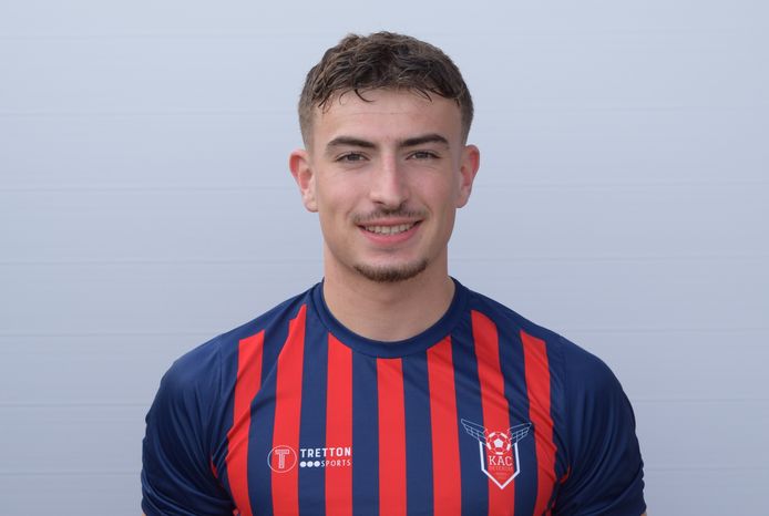 Youngster Mike Smits blinkt bij KAC Betekom uit als wingback: “Sprong ...