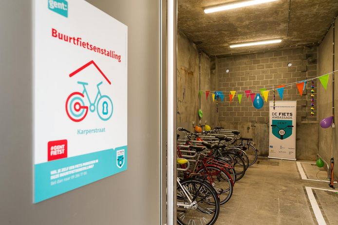 Stad opent 19de buurtfietsenstalling in Antwerpen | Antwerpen | hln.be
