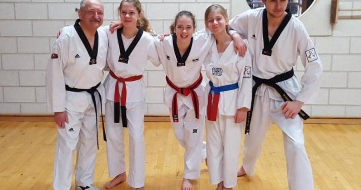 Na vier decennia taekwondo: René Vivet krijgt oorkonde voor ...