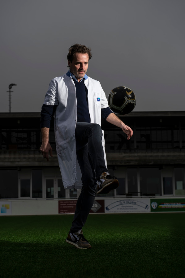 Robbert van Dijck, van patiënt tot kruisbanddokter: ‘Die knap in mijn ...