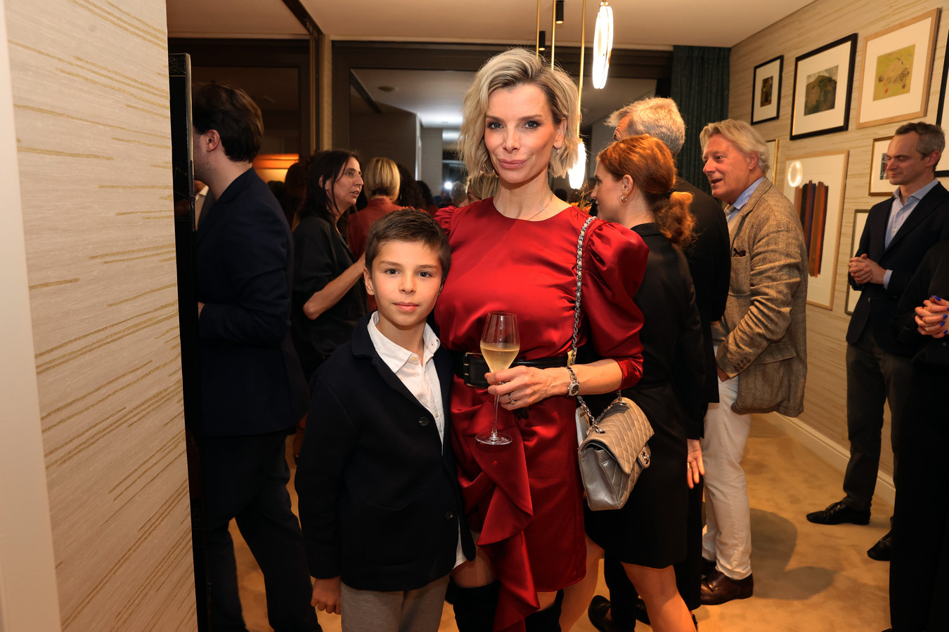 Bloed van BV-moeders kookt bij zien van pestfilmpjes: “Onlangs wou ik ...