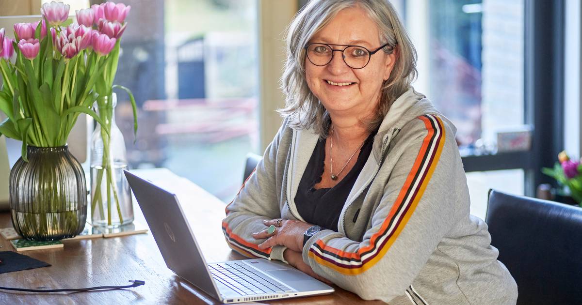 Blogs ongeneeslijk zieke Anne-Marie (56) gebundeld in boekje: ‘Mooi, zo ... Blogs ongeneeslijk zieke Anne-Marie (56) gebundeld in boekje: ‘Mooi, zo ...