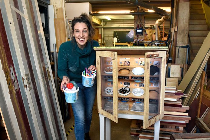 Oude kurken, pennen of sieraden? Breng ze naar de ‘mini-recyclebar ...