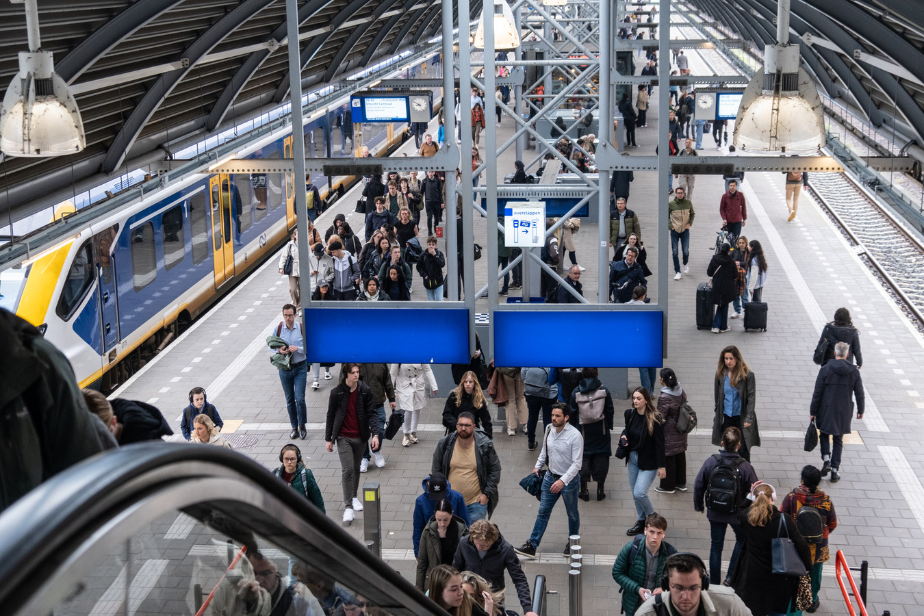 Dit is waarom het véél te druk is op Amersfoort Centraal (en dat ook nog wel even zo blijft ...