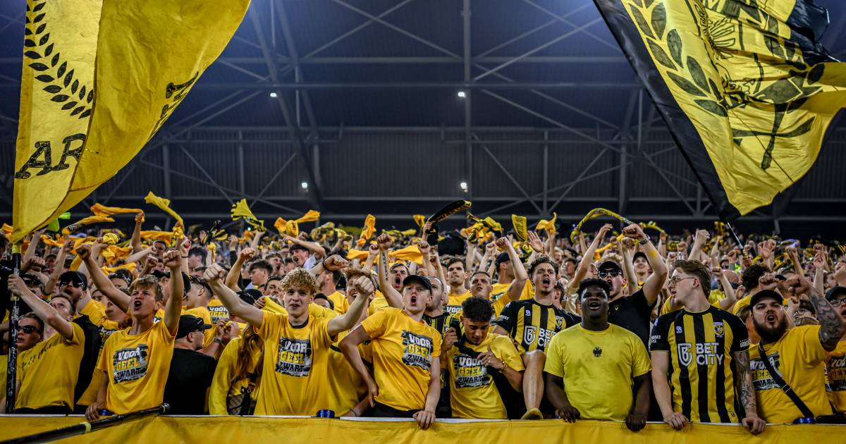 Vitesse-fans smeken schuldeiser Parry in een boze brief: ‘Geef onze ...