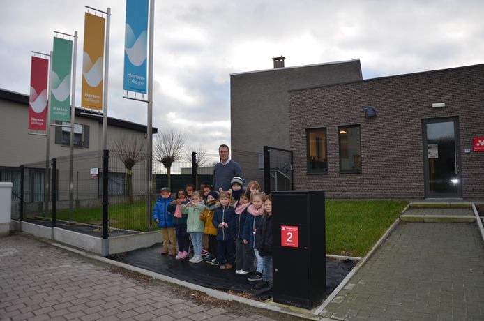 Minister Weyts verhoogt subsidie voor nieuwbouw Okegemse school ...