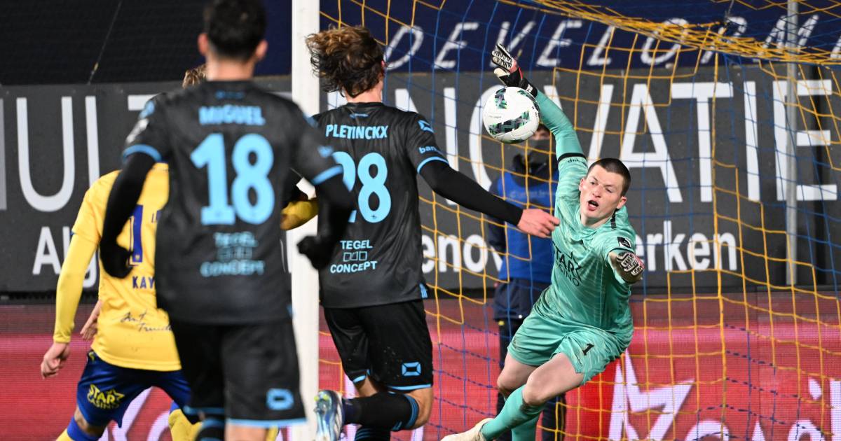 Onklopbare doelman Tobe Leysen (OHL) sleept een punt uit de brand op ...