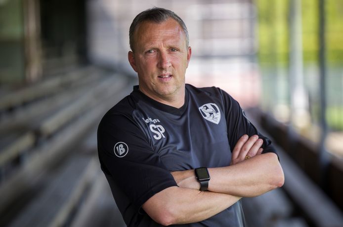 Succestrainer Sjaak Polak langer bij ADO Vrouwen: ‘Misschien word ik ...
