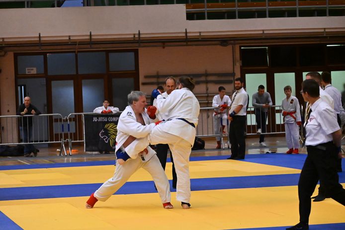 Fighting Lions Antwerp sluit jaar succesvol af met 14 gouden medailles ...