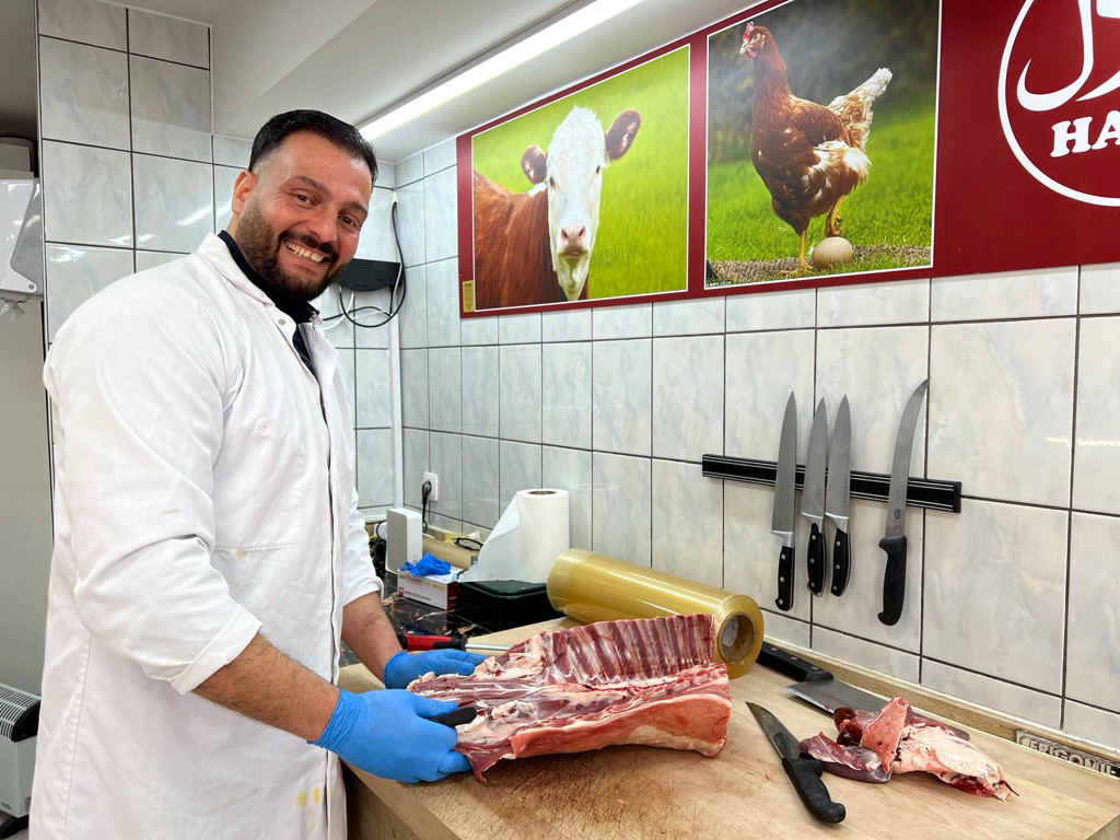 Zeven jaar geleden opende enige halal-slagerij de deuren : “Balletjes ...