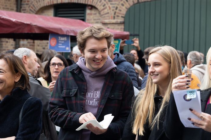 IN BEELD. Hasselts Jenevermuseum viert veertigste verjaardag in stijl ...