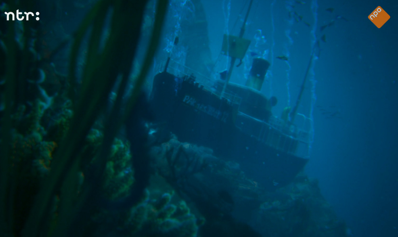 Grote verwarring in Sinterklaasjournaal: stoomboot op bodem van zee in ...