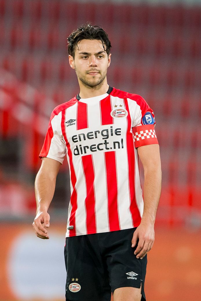 Almere City strikt Bram van Vlerken, die transfervrij vertrekt bij PSV ...