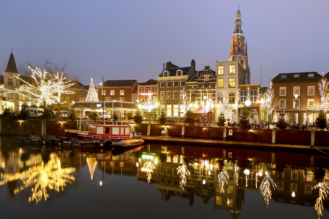 Haven in Breda baadt in het licht | Foto | bndestem.nl