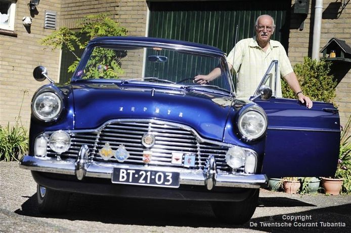 Video | Enschedese Ford-verzamelaar heeft zelfs auto van Harry Potter ...