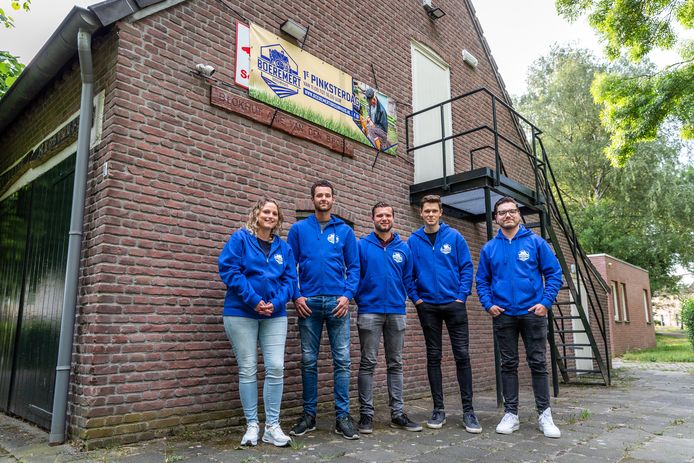 Jeugd aan het roer van de Boeremèrt: ‘Ik heb zelf nog nooit de hele markt gezien’ | Helmond | ed.nl