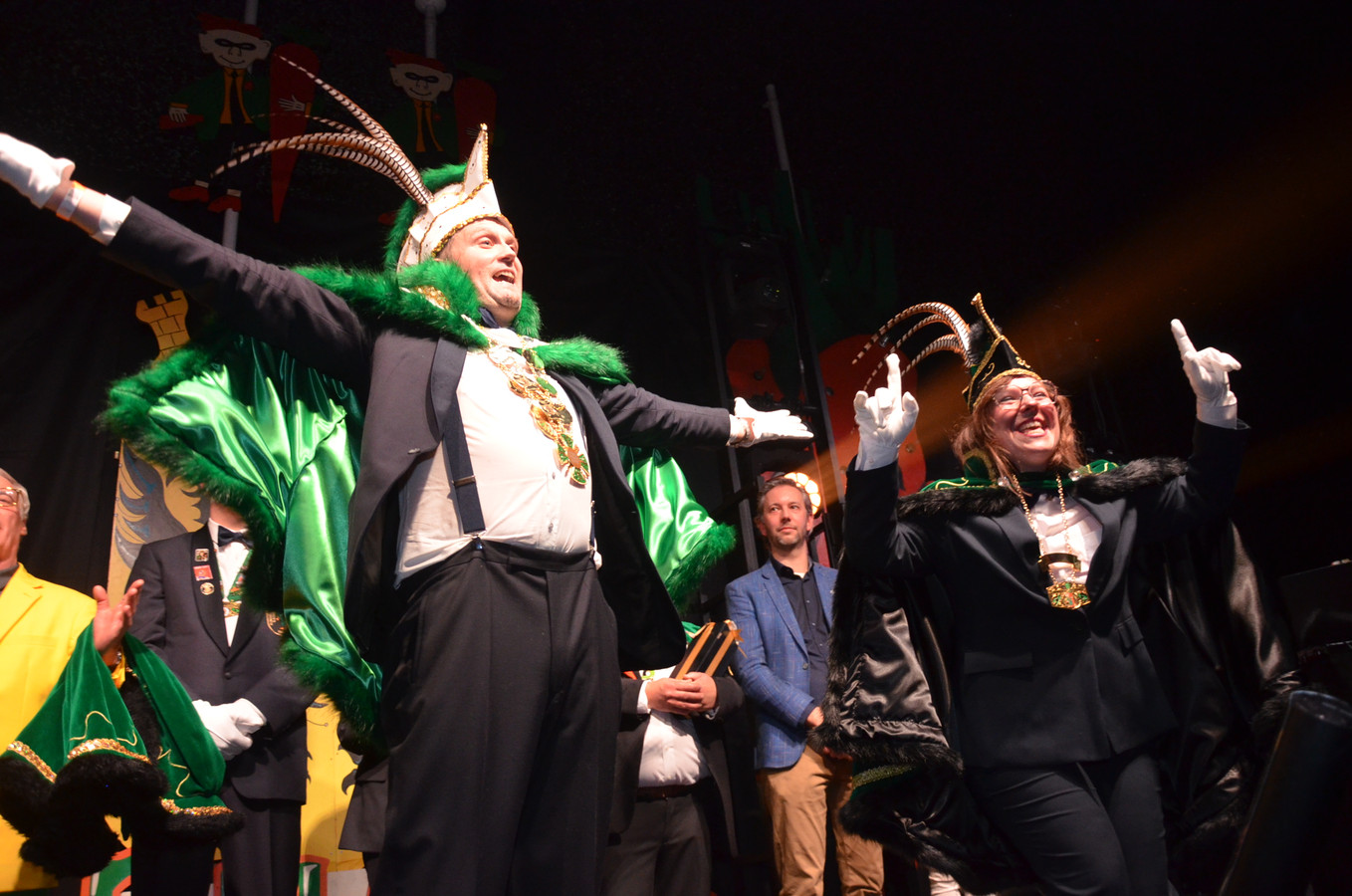 Ninove heeft met prins Stephanie na drie jaar nieuwe prins carnaval ...