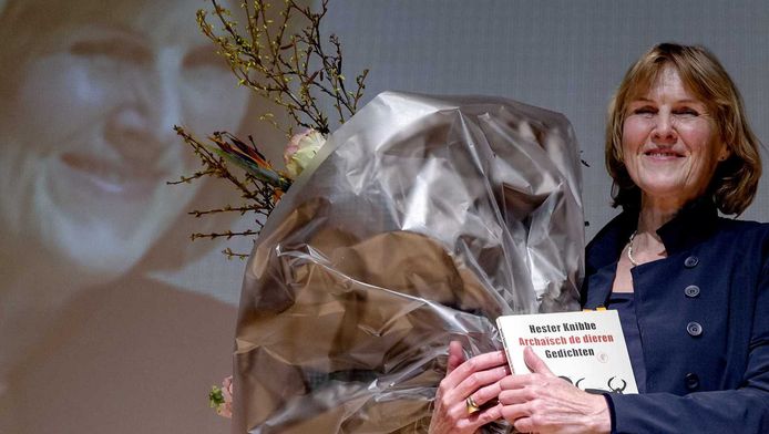 Hester Knibbe wint VSB Poëzieprijs in Nederland | Kunst & Literatuur ...