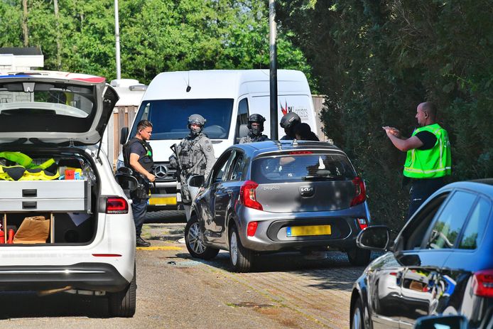 Dode bij schietpartij woonwagenkamp in Maarheeze is 34-jarige man, verdachte aangehouden ...