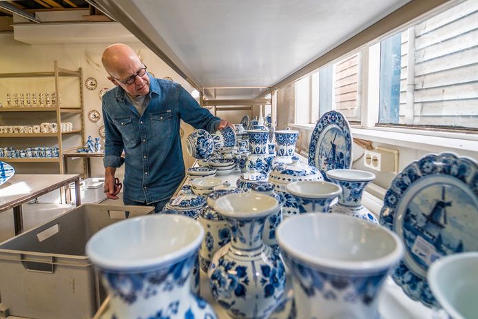 Potterie Delftse Pauw sluit na faillissement ook winkel: Delfts blauw ...