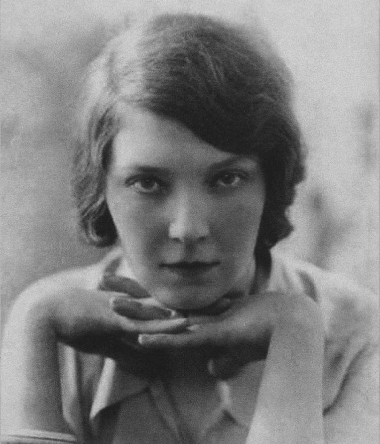 In luttele pagina’s roept Jean Rhys een hele wereld op