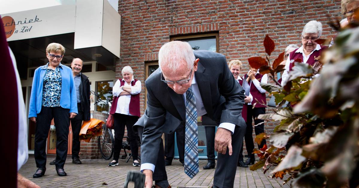 Theo van Teeffelen op Walk of Fame in Neerkant: als menneke al achter ...