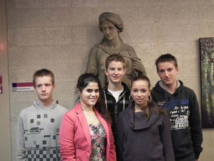 De jongerenjury: 'Het is dat ze twee gehandicapte kinderen heeft ...