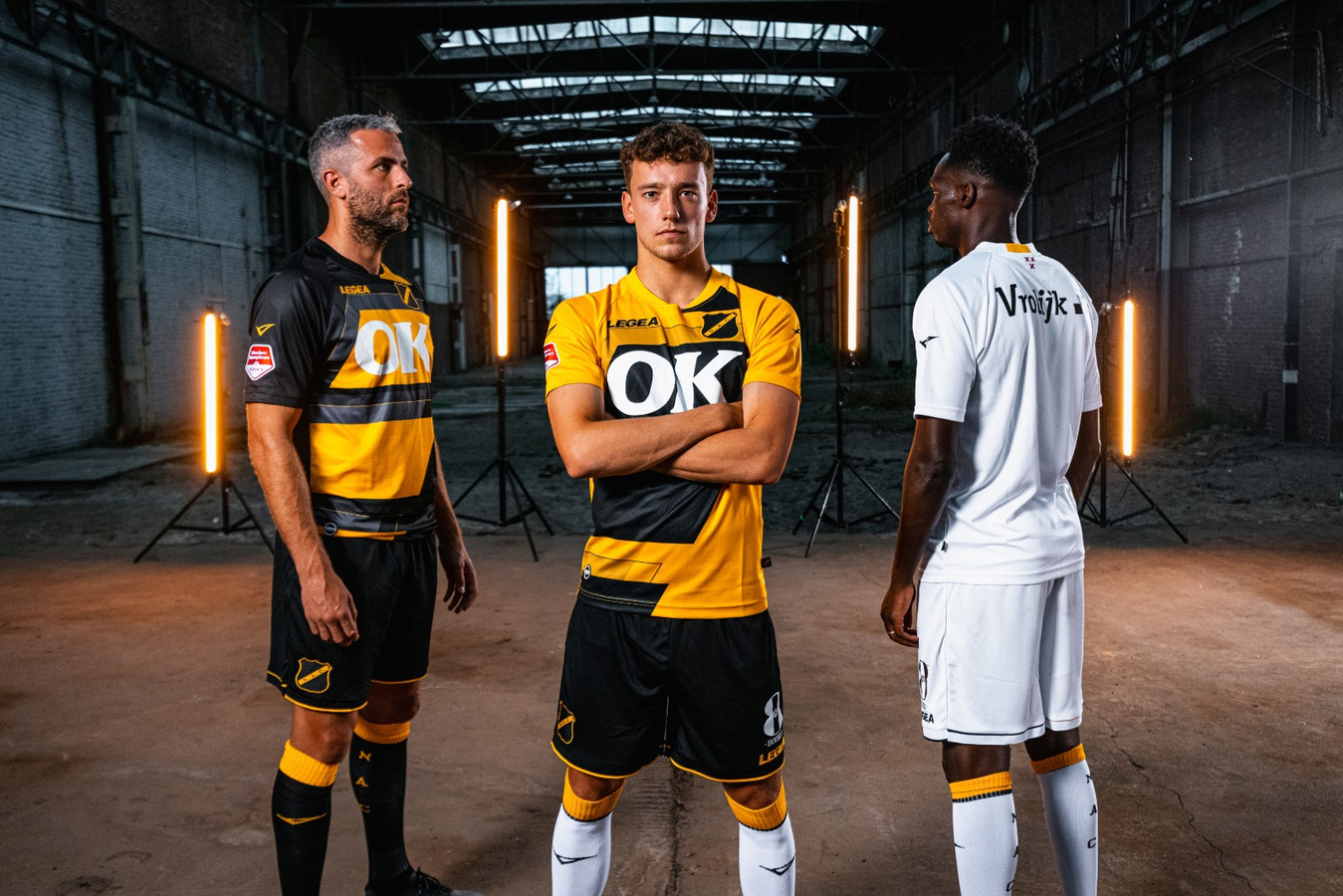 NAC presenteert nieuwe tenues, geïnspireerd op truitjes uit ...