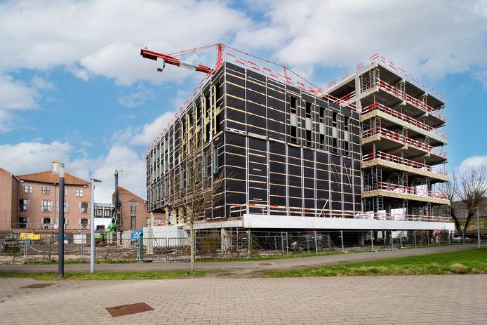 Nieuwe Howest-campus bereikt hoogste punt: “Al in januari 2024 willen ...