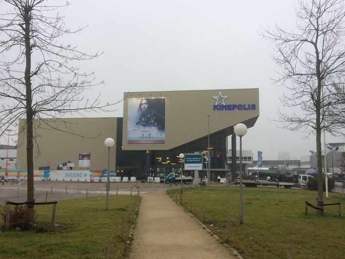 VIDEO: Bioscoop Kinepolis Jaarbeurs geopend met Star Wars | Utrecht | AD.nl