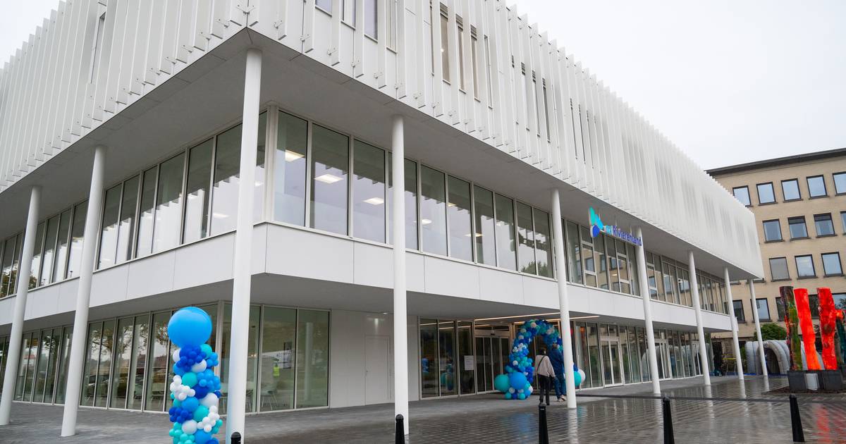 Nieuwe ziekenhuisvleugel van AZ Rivierenland in Rumst officieel geopend ...