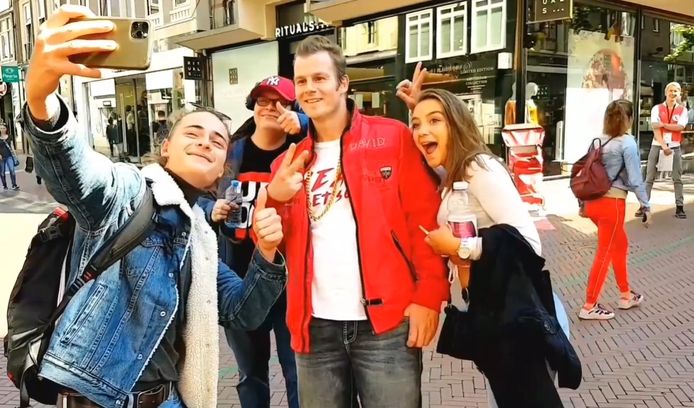 Rapper Sjors en Udo de Beatboxer wandelen rondje door Nijmegen: ‘We ...