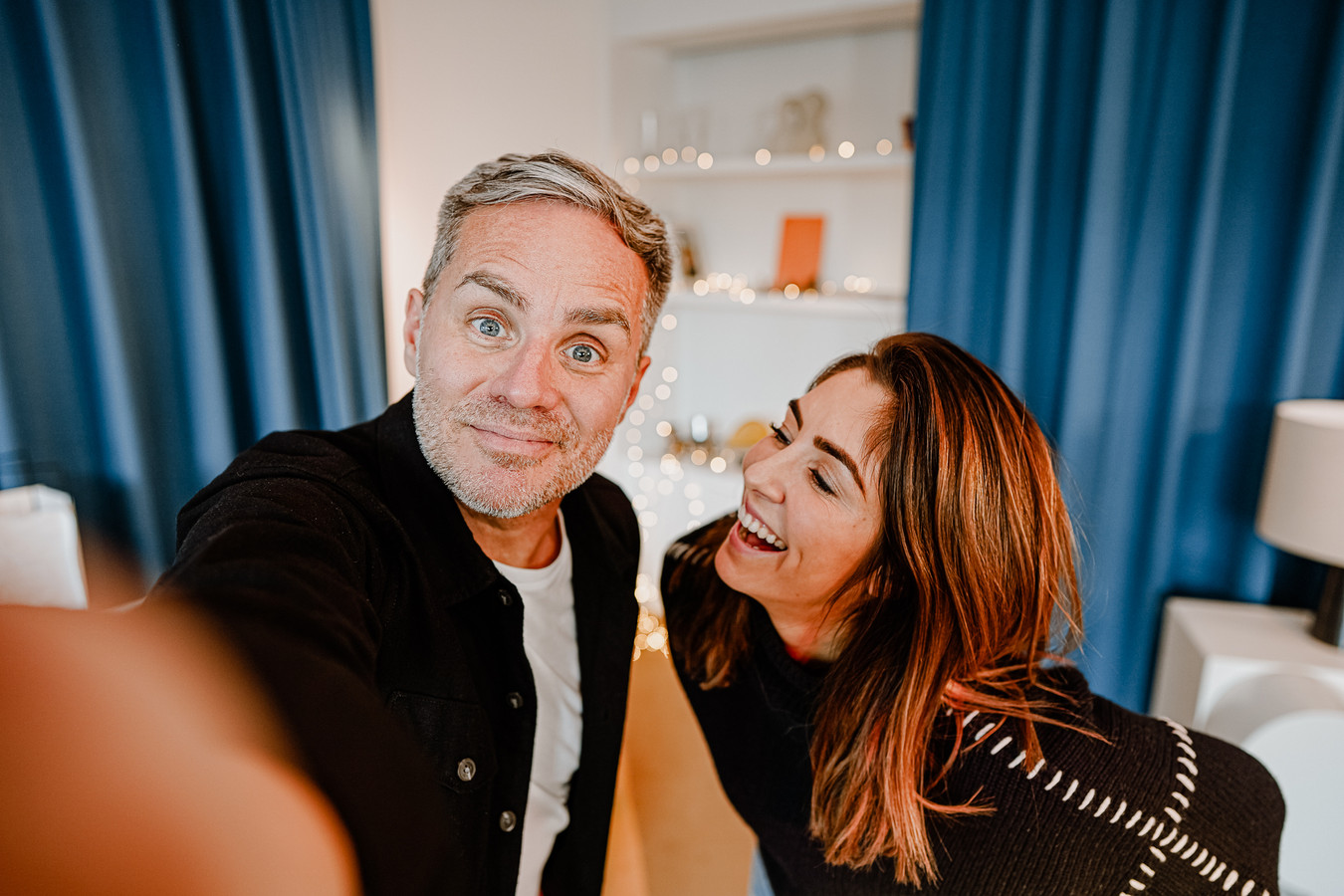 Nieuwe ochtendshow van Peter Van de Veire en sidekick Kim Van Oncen ...