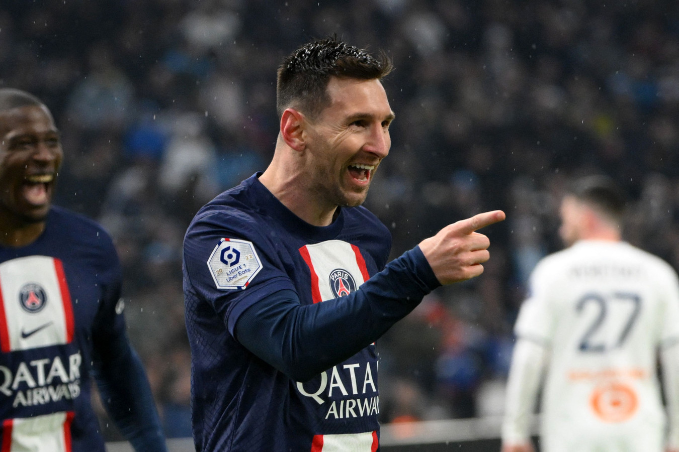 Jubel bij Paris Saint-Germain: jubileumtreffer Lionel Messi én record ...