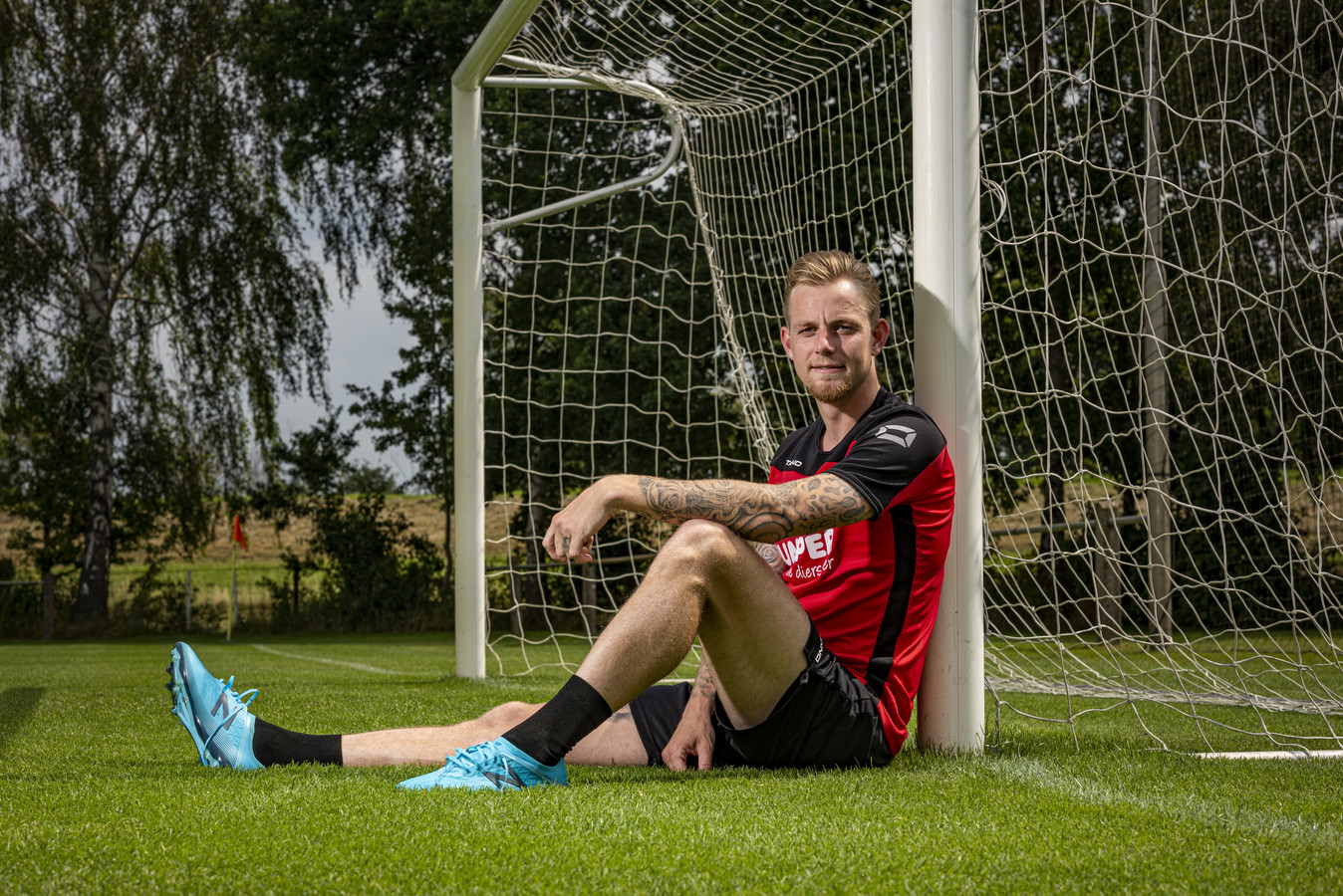 Kevin voetbalde de wereld rond, kreeg hier corona en droomt nu van ...