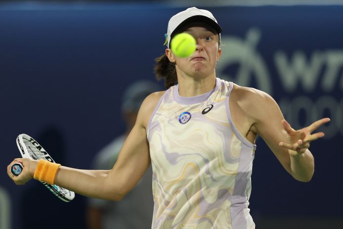 Nummer één van de wereld Iga Swiatek wil gelijke beloning vrouwentennis ...