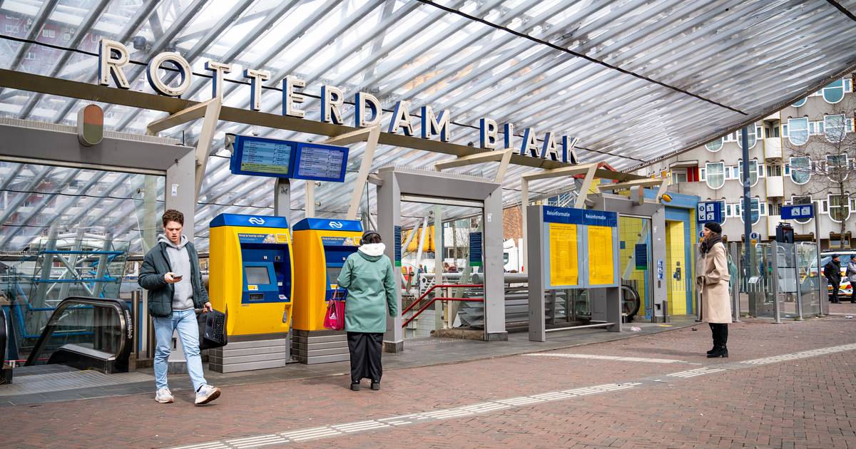 Treinverkeer rond Rotterdam weer opgestart: was urenlang ontregeld door ... Treinverkeer rond Rotterdam weer opgestart: was urenlang ontregeld door ...