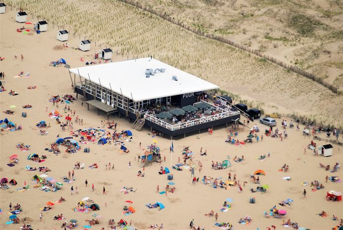 Vuurzee verwoest strandpaviljoen Puur in Groede | Zeeuws-Vlaanderen ...