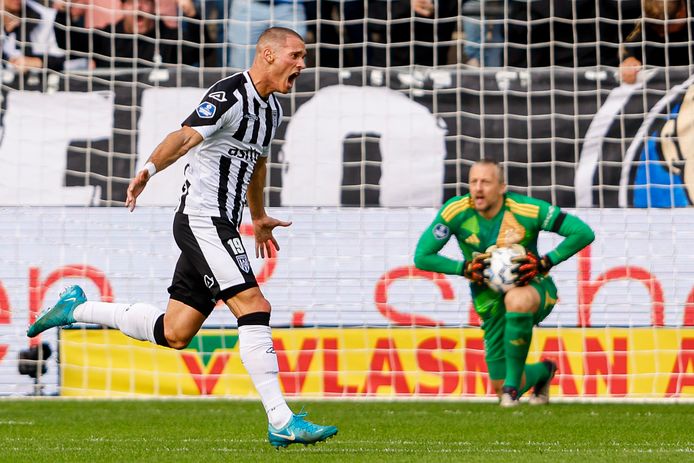 Heracles-aanvaller debuteert in Bosnische selectie en speelt wellicht ...