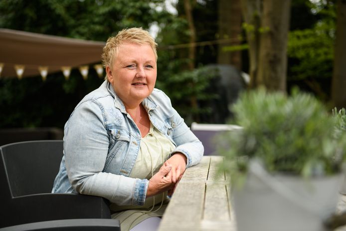 Sandra koppelt eenzame buitenlandse studenten aan Enschedese gezinnen: ‘Het verruimt je blik ...