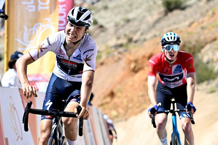 Mauri Vansevenant wint slotrit met aankomst bergop in Ronde van Oman ...