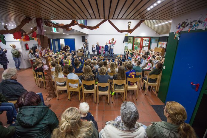 Strijdbare ouders in Asten: Euforie, kippenvel maar ook voorzichtig ...