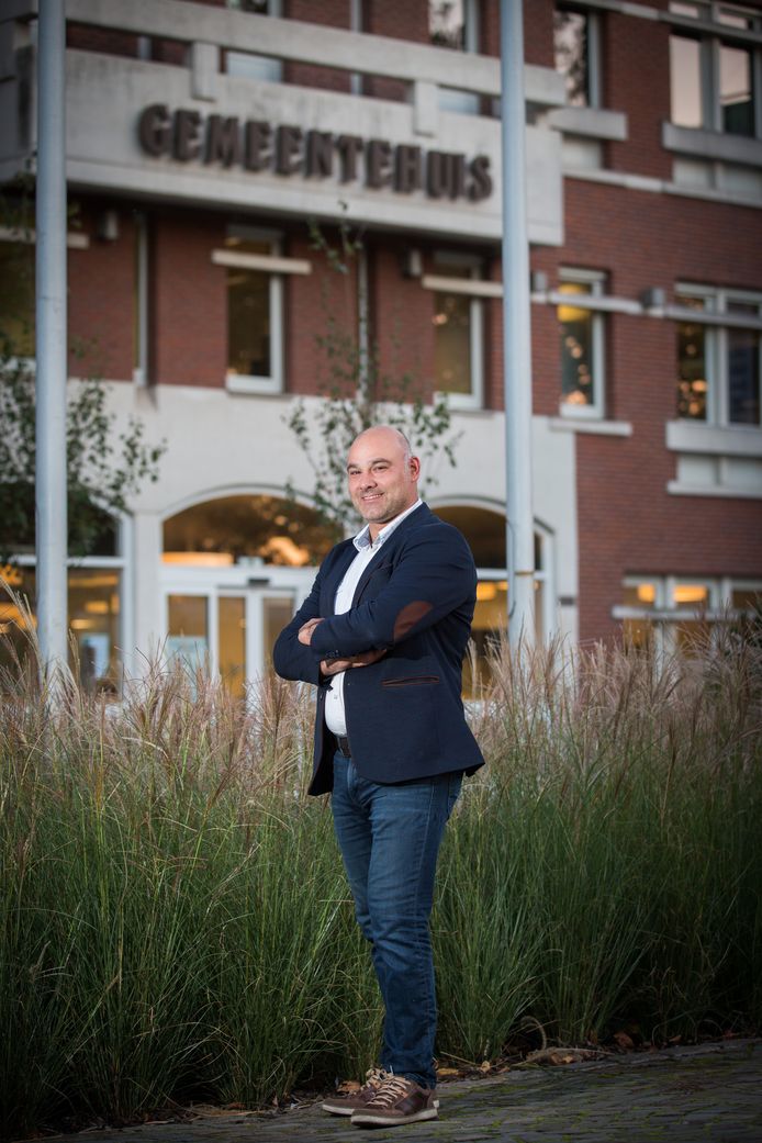 Maasmechelse stemmenkanon Serdar Karali spreekt: “Nee, niet alleen ...