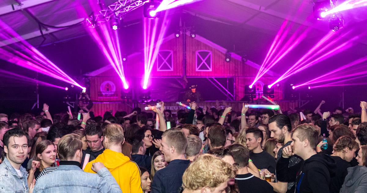 Nieuwjaarsparty ter ziele, organiserende Hoevenaren zijn doelgroep ...