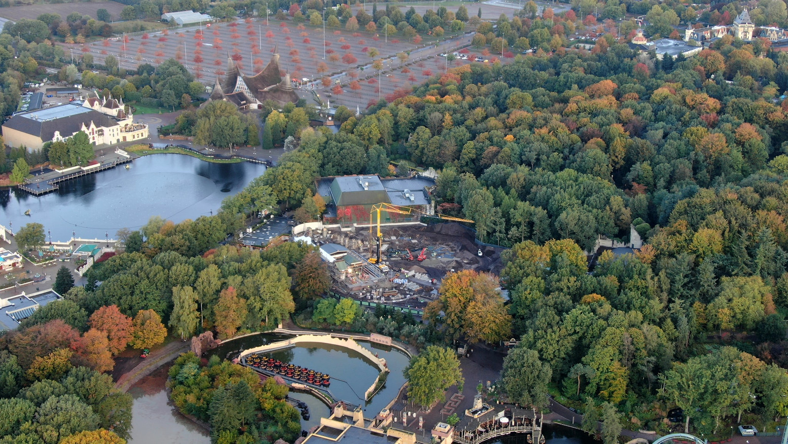 Efteling bouwt aan nieuwe achtbaan op plek van gesloopte bobslee | Foto ...